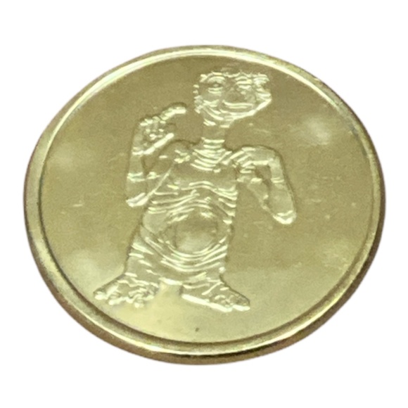 Universal | Other | Universal Studios Collectible Medallion Coin Et ...